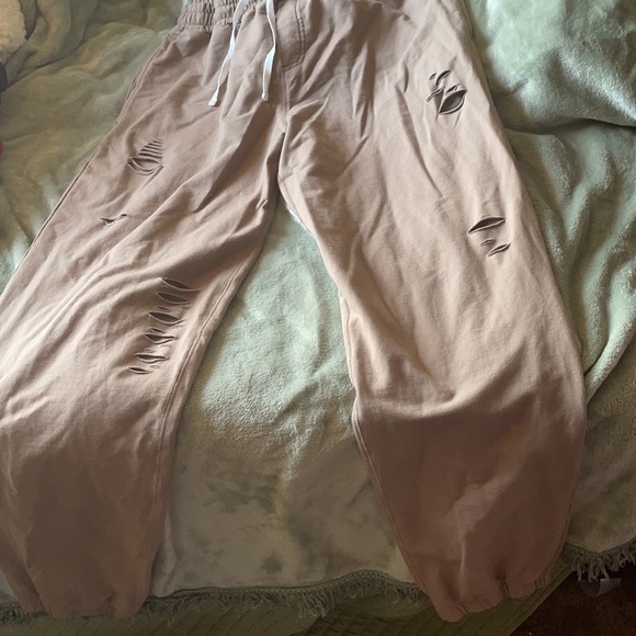 chelsea De Boer | Pants & Jumpsuits | Lauriebelles Chelsea De Boer ...